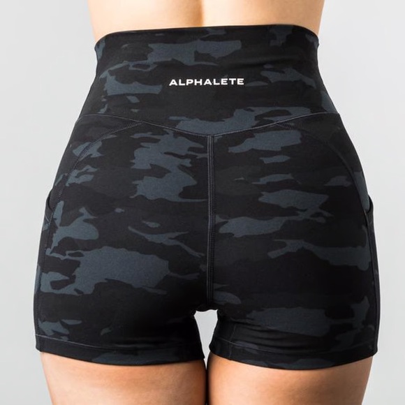 Alphalete | Shorts | Alphalete Surface Pocket Shorts In Black Camo ...